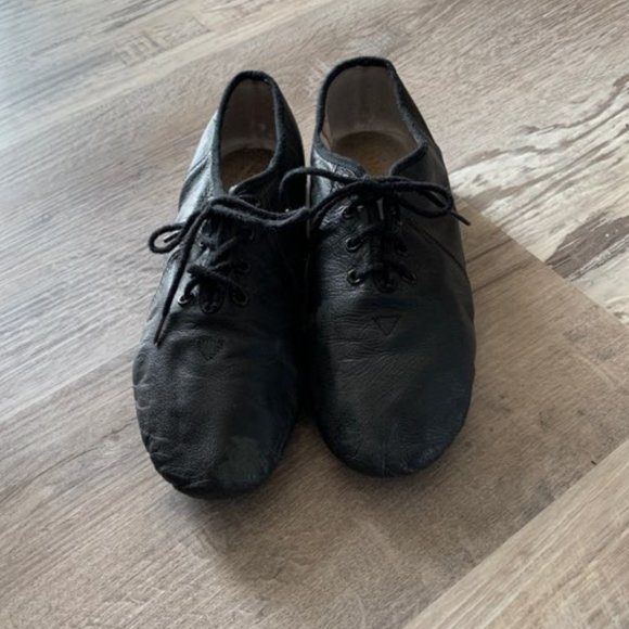 Bloch | Shoes | Bloch Dance Jazzsoft Split Sole Leather Shoe | Poshmark
